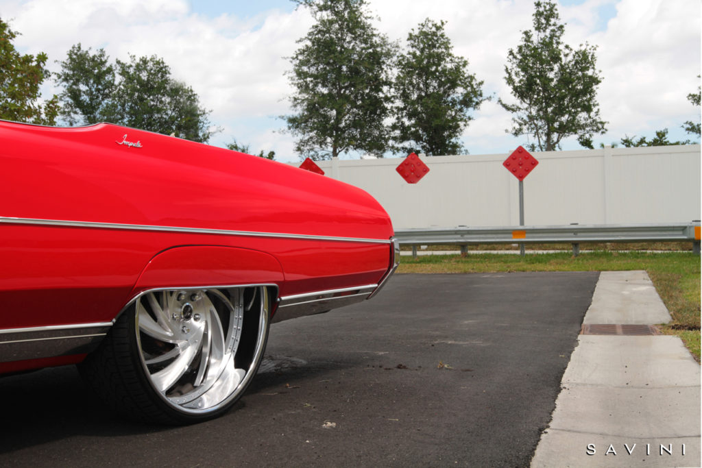 Chevy Impala - Savini Wheels